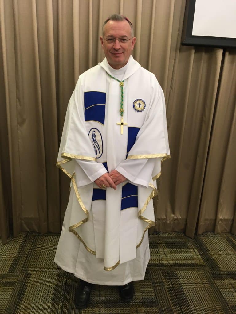 New National Spiritual Advisor Chasuble - The Catholic Women's League ...